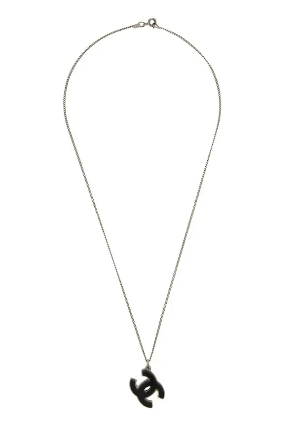 Chanel Acrylic 'cc' Necklace - Black