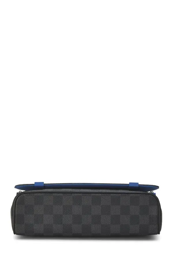 LOUIS VUITTON Damier Graphite District Nm