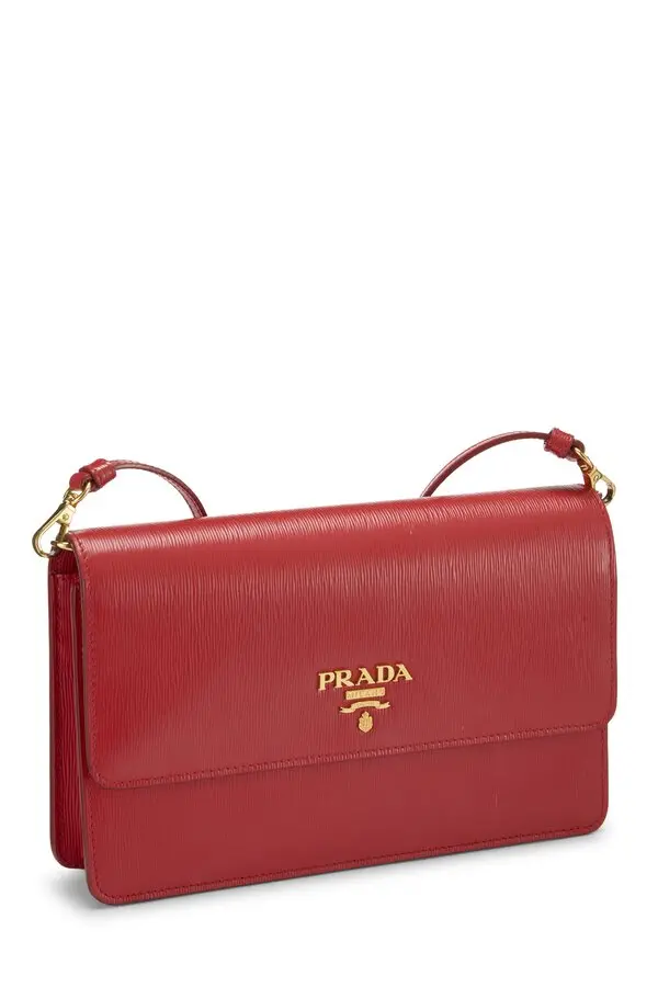 Prada Vitello Move Wallet On Chain