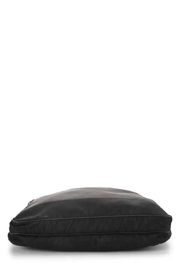 Prada Messenger