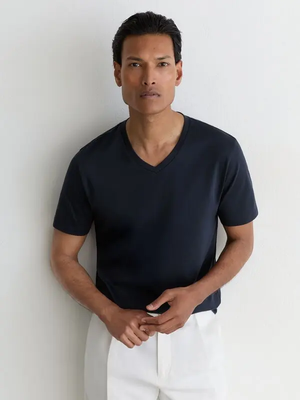 REISS Baron Air-water-cotton V-neck Tailored-fit T-shirt - Navy