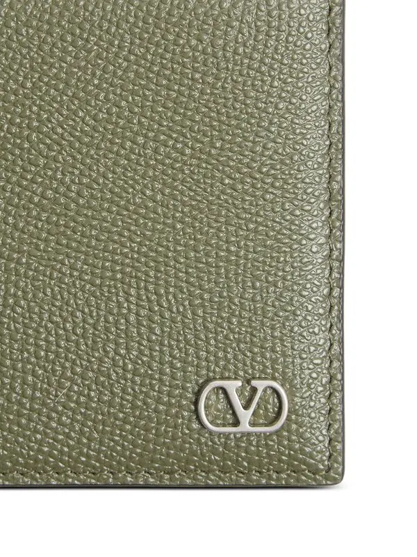 Valentino Garavani Vlogo Signature Grainy Calfskin Bi-fold Wallet - Gray