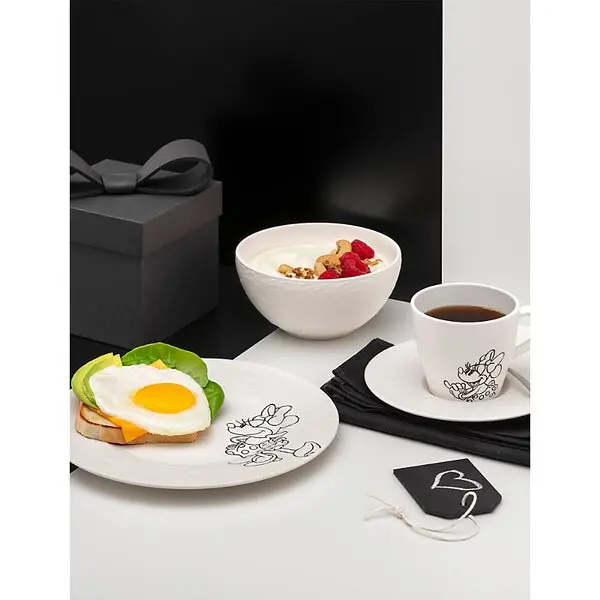 VILLEROY & BOCH Manufacture Rock Blanc Mickey Mouse 4-piece Porcelain Breakfast Set