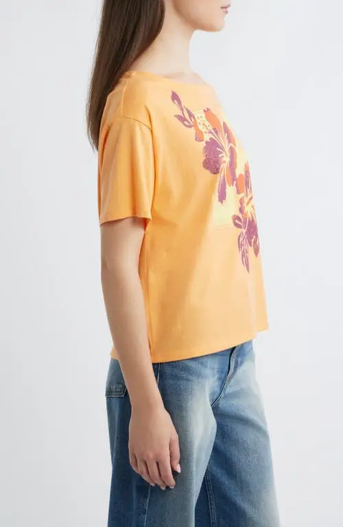 VINYL ICONS Floral Graphic T-shirt