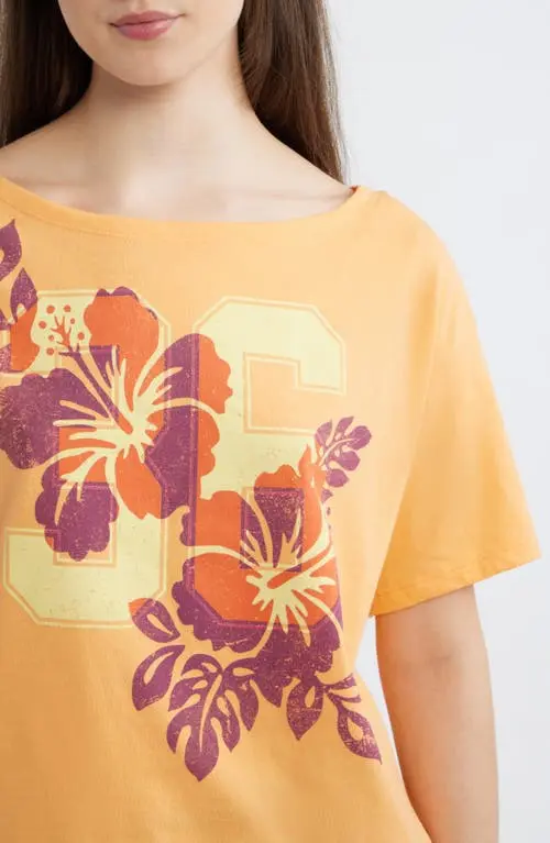 VINYL ICONS Floral Graphic T-shirt