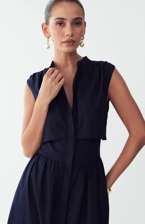 WILLA Fallyn Midi Dress