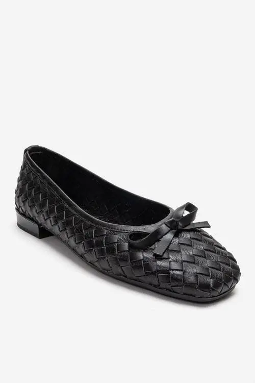 FOREVER & ALWAYS SHOES Garen Leather Ballet Flat