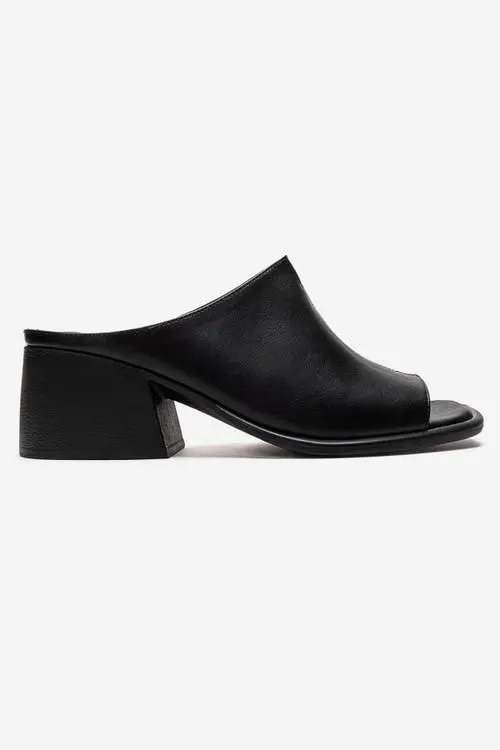 FOREVER & ALWAYS SHOES Sorex Leather Block Heel Sandal - Black