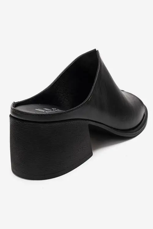 FOREVER & ALWAYS SHOES Sorex Leather Block Heel Sandal - Black