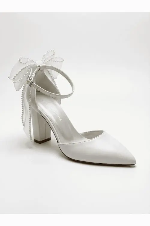 FOREVER & ALWAYS SHOES Elvienne Pointed Toe Block Heel Bridal Sandal - Ivory