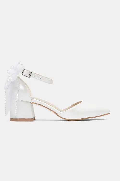 FOREVER & ALWAYS SHOES Rosavelle Pointed Toe Block Heel Bridal Sandal With Bow Detailing - Ivory