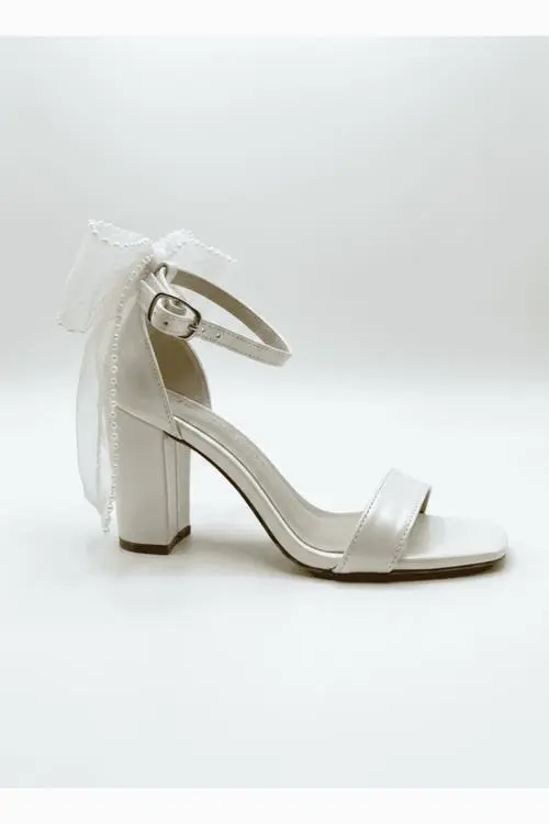 FOREVER & ALWAYS SHOES Forever & Always Evarose Bridal Block Heel Sandals With Bow Detailing