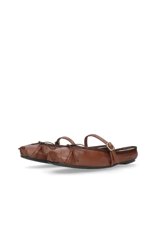 Pretty Ballerinas Square Toe Ballet Slide With Bow Detailing