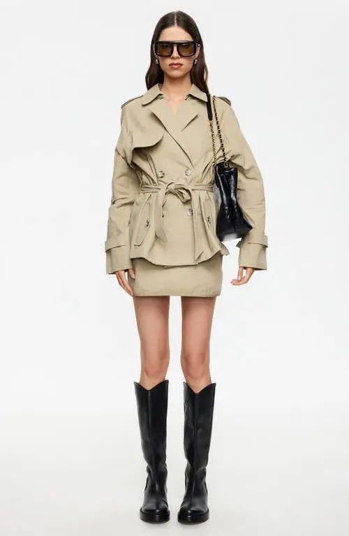 Lioness Trencherous Crop Coat - Tan