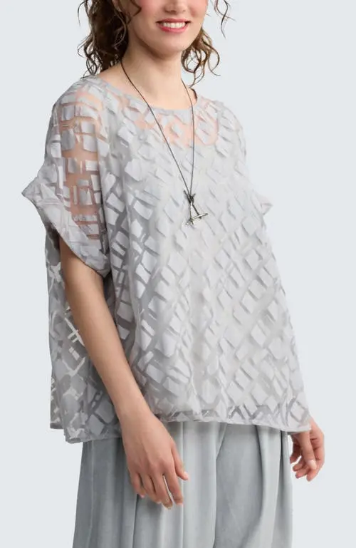 LUUKAA Solenne Layered Hybrid Top