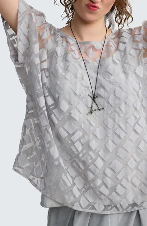 LUUKAA Solenne Layered Hybrid Top