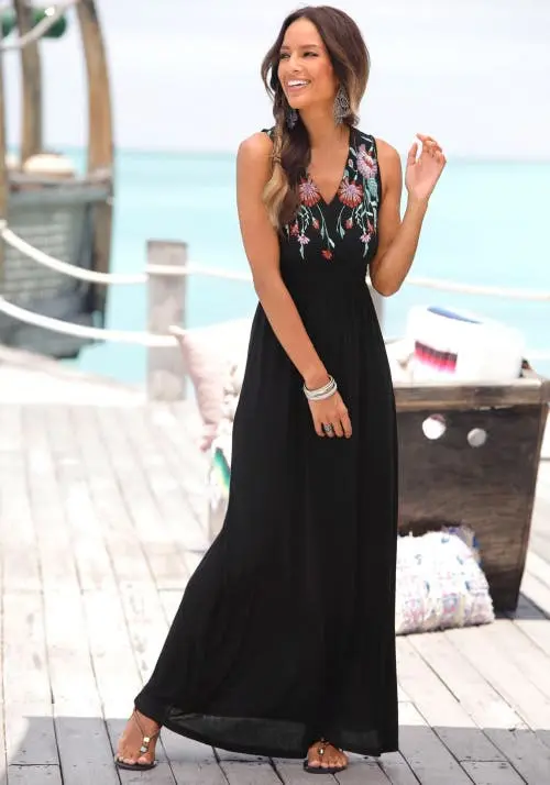 LASCANA V-neck Floral Print Maxi Dress