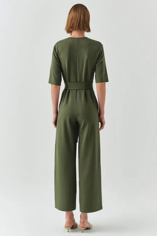 EXQUISE Cynthia Jumpsuit With V-neck And Belted Waist