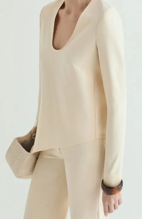 SCALPERS Asymmetrical Fluid Top