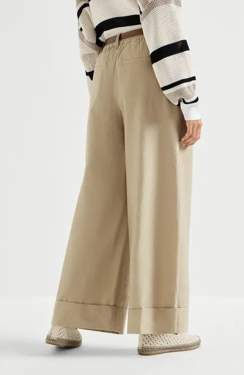 Brunello Cucinelli Techno Cotton Poplin Boxy Pleated Trousers With Monili - Cappuccino