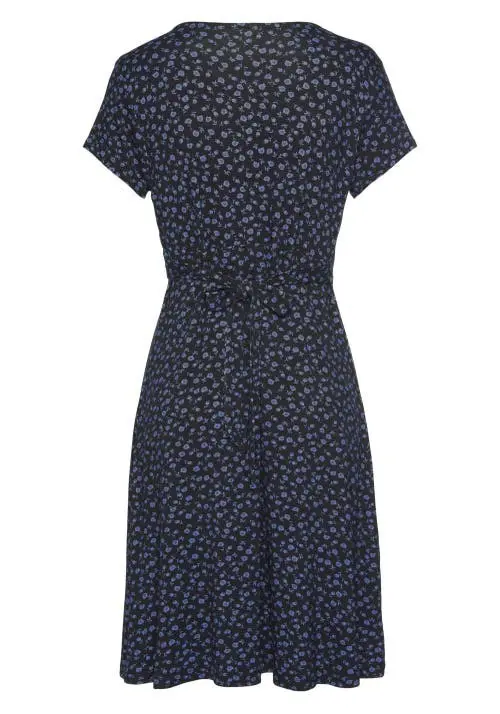 LASCANA Short Sleeve Printed V-neck Dress