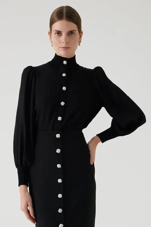 EXQUISE Amanna High Neck Knit Shirt