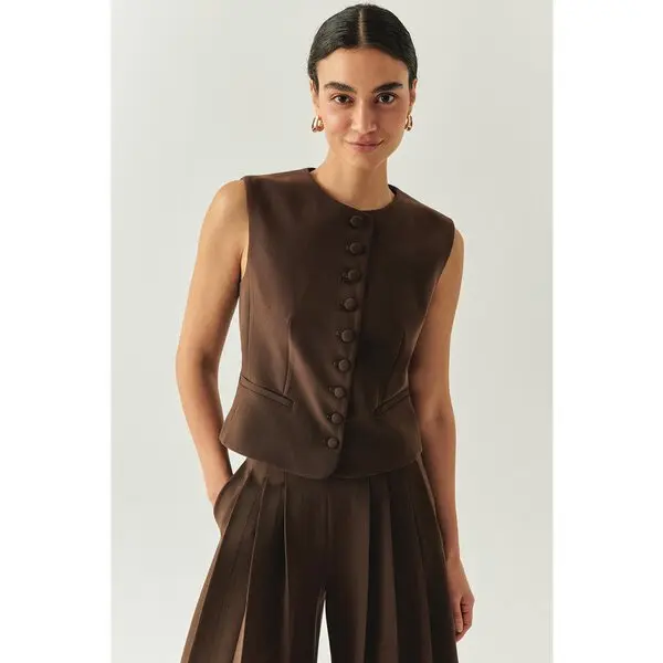 EXQUISE Elowyn Sleeveless Vest - Brown