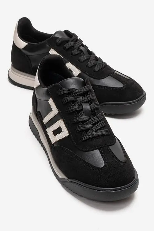 PROLOGUE SHOES Arvon Sneaker - Black