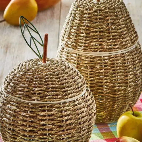 TAG Apple Lidded Basket Natural Seagrass Summer