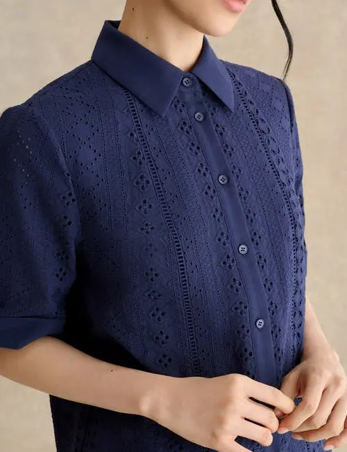 HOBBS LONDON Short Sleeve Embroidered Eyelet Shirt