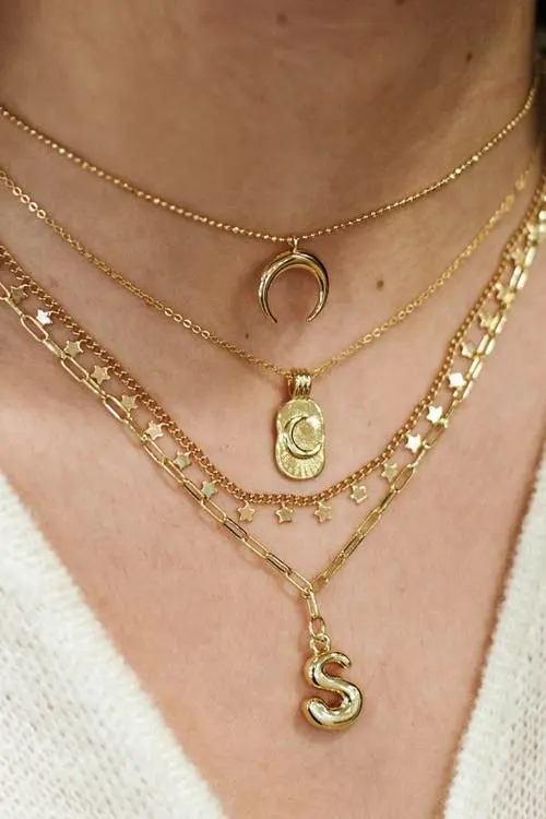 IVY & PEARL CO. Luna Crescent Necklace