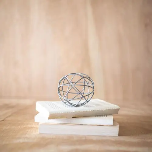 FORESIDE HOME AND GARDEN Metal Orb Decorative Ball