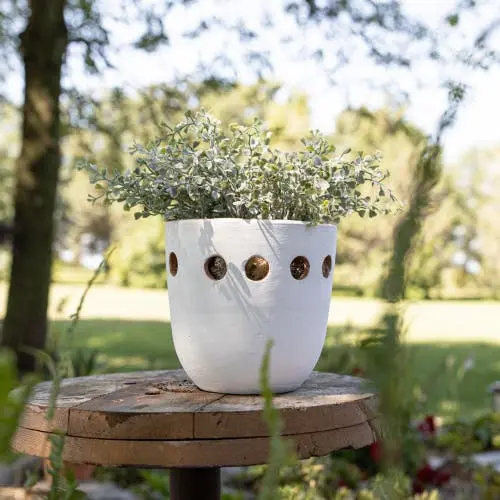 FORESIDE HOME AND GARDEN Round Cutout Planter Terracotta