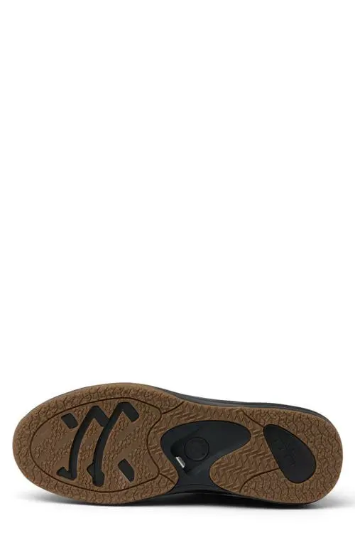 Reef Fanning Sneaker
