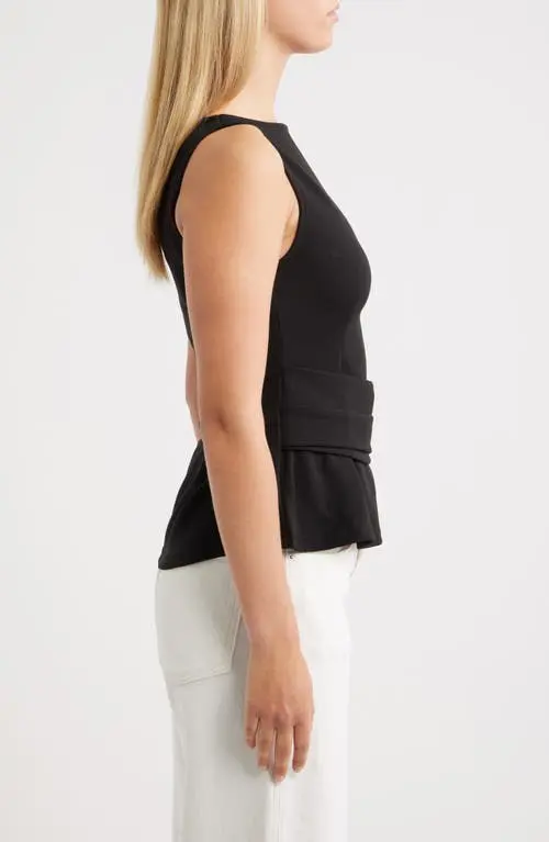NIKKI LUND Silva Sleeveless Top