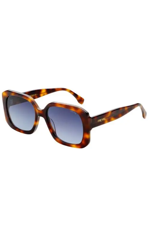 FREYRS EYEWEAR Vivian Oversized Square Sunglasses