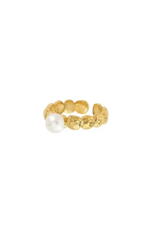 BEARFRUIT JEWELRY Amore Pearl Statement Ring - Gold