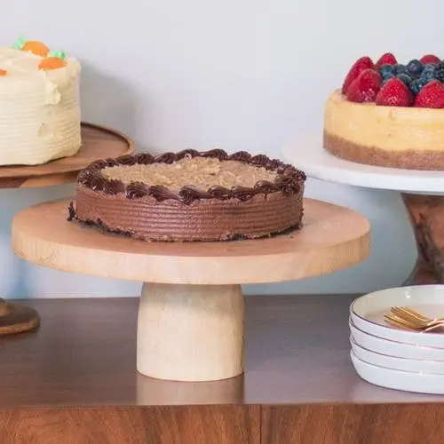 BE HOME Kiln Wood Cake Stand