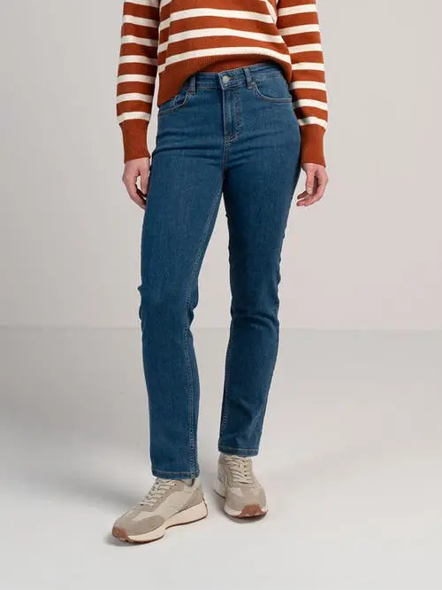 81040430 Darla Comfort Straight Leg Jeans - Mid Denim