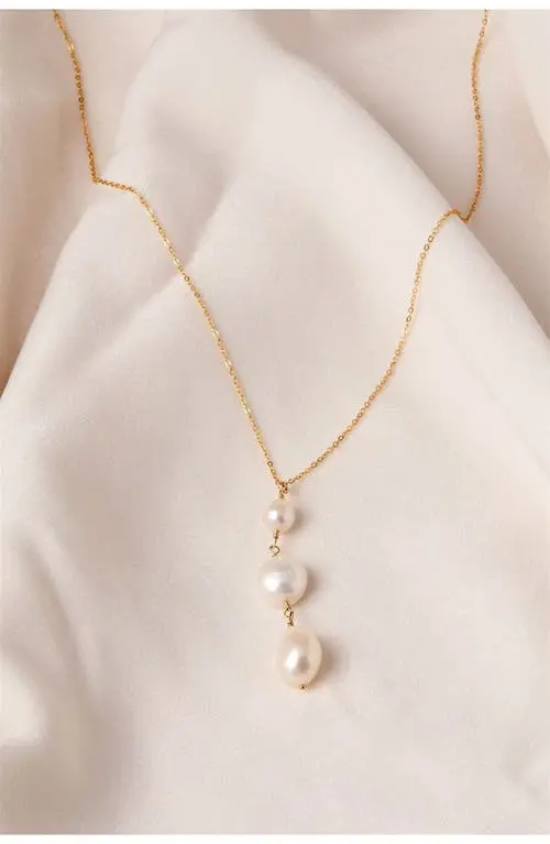 SET & STONES Clove Pearl Drop Necklace