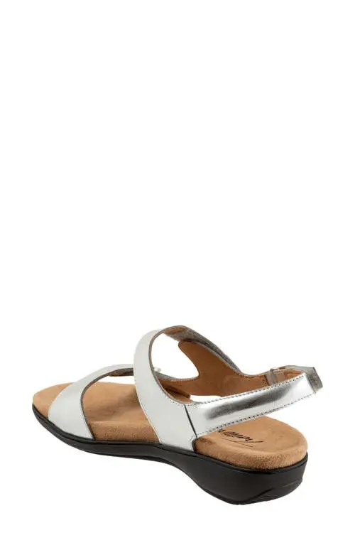 Trotters Romi Sandal