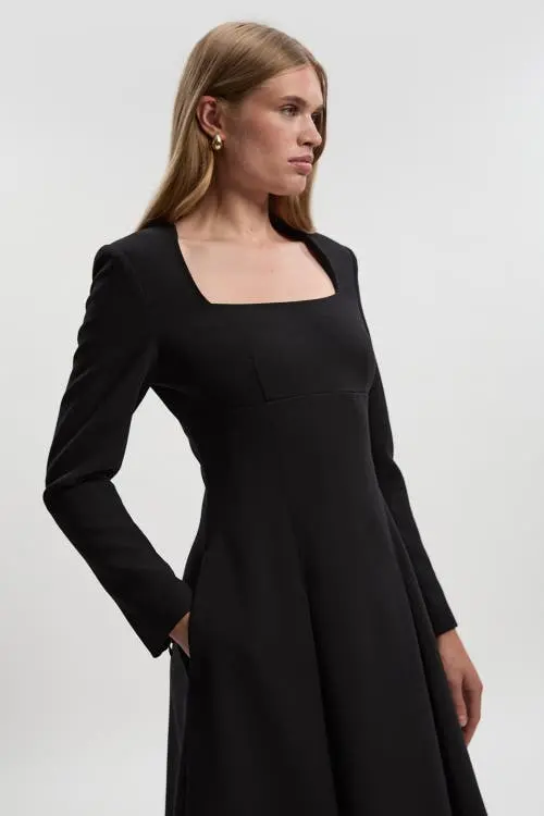 Karen Millen Sweetheart Neck Stretch Midi Dress - Black