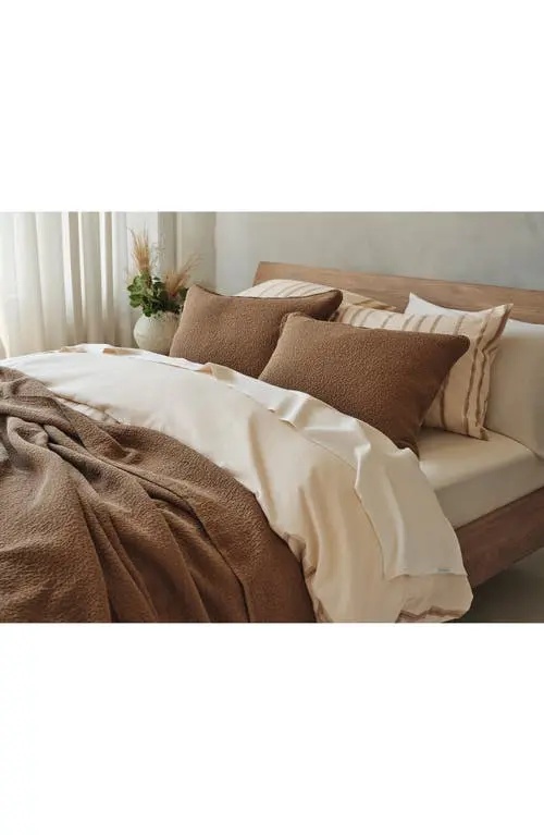 COYUCHI Cascade Organic Cotton Matelassé Sham