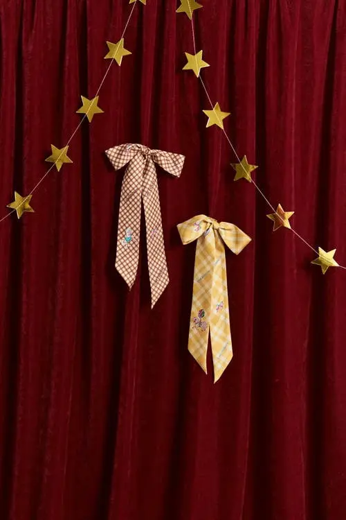 LOST PATTERN Pop Pony" Silk Twill Skinny Scarf - Coffee