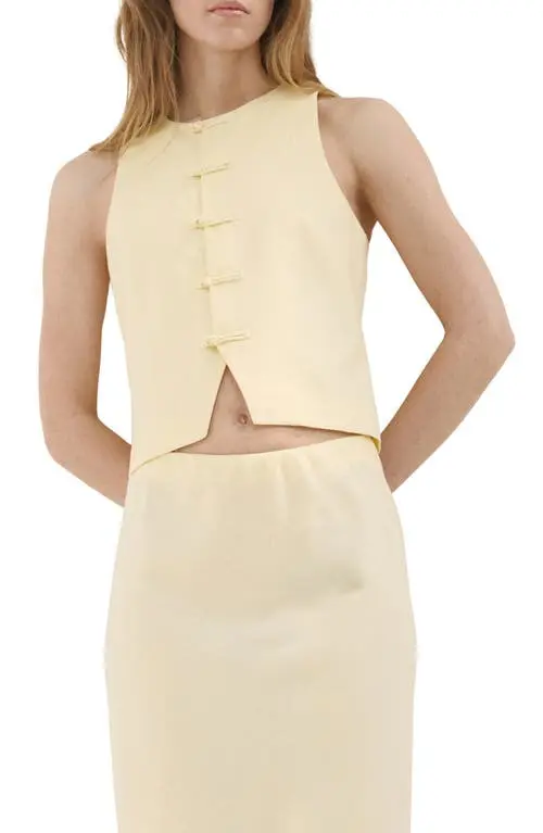 Mango Toggle Closure Vest - Vanilla