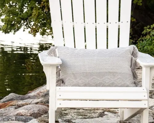 FORESIDE HOME AND GARDEN Adeline Outdoor Decorative Accent Pillow 14" X 22