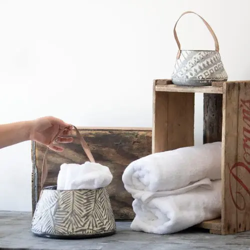 FORESIDE HOME AND GARDEN Set Of 2 Rustic Whitewashed Pattern Galvanized Metal Decorative Storage Baskets