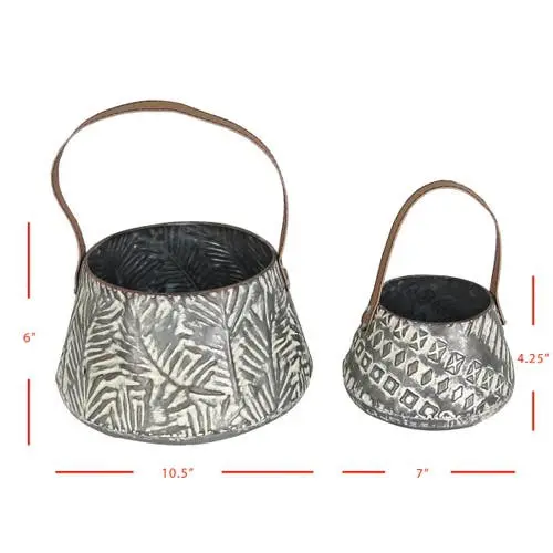 FORESIDE HOME AND GARDEN Set Of 2 Rustic Whitewashed Pattern Galvanized Metal Decorative Storage Baskets