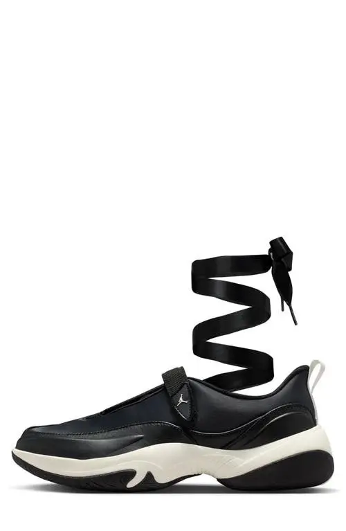 JORDAN The Pointe Sneaker - Black/sail