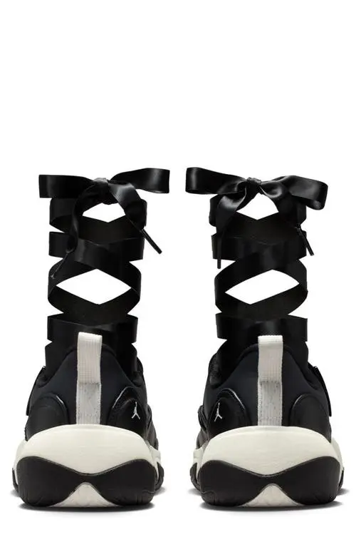 JORDAN The Pointe Sneaker - Black/sail